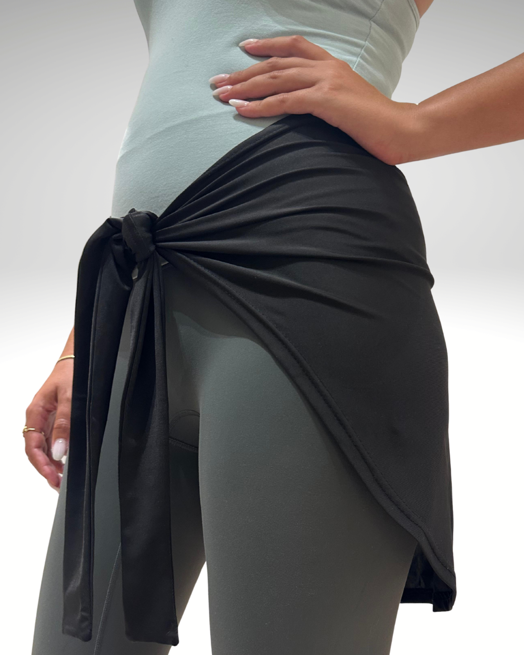 Grounded Hip Cover